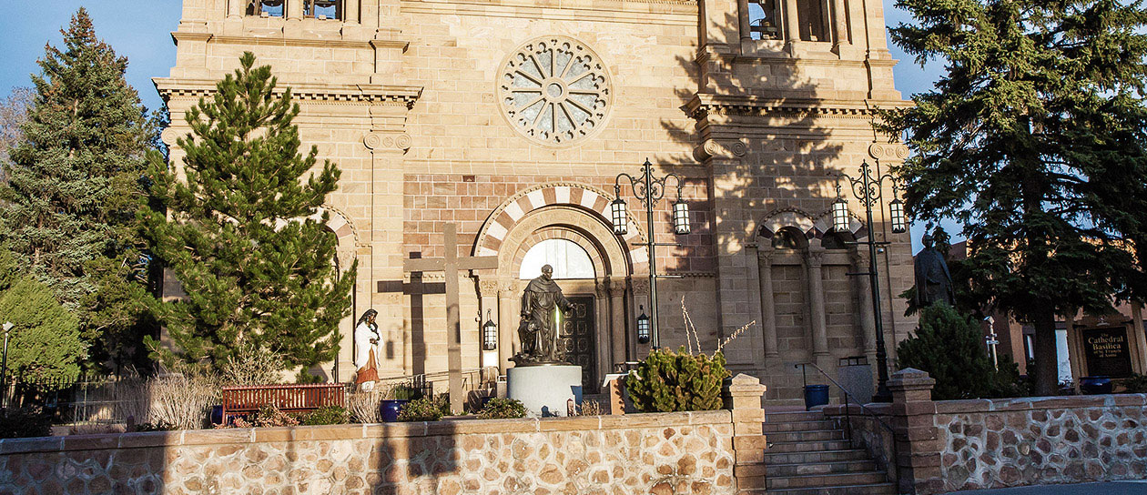 Ramada By Wyndham Santa Fe – Budget Hotel Near Santa Fe Airport